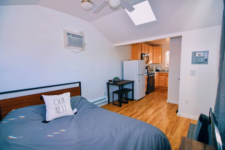Co-zy Studio (Private Entrance & Detached) - Arvada, CO
