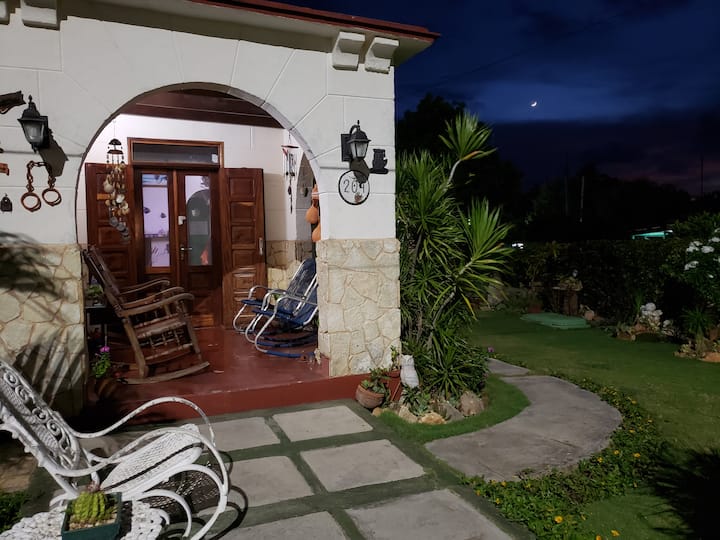 Hostal Magda Y Gilber. En Playa Varadero - Varadero