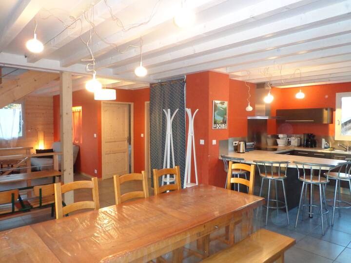Gîte 10 Personnes, Maison Entière. - Métabief
