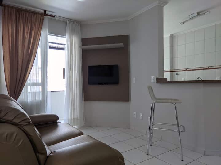 Apartamento Com Garagem Na Região Central - Balneário Camboriú