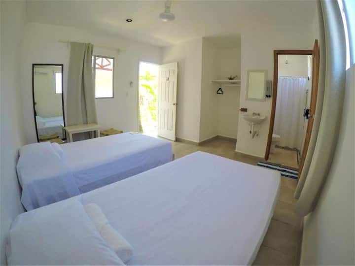 Amazing Beach Front Std Family Room At Holbox - Holbox