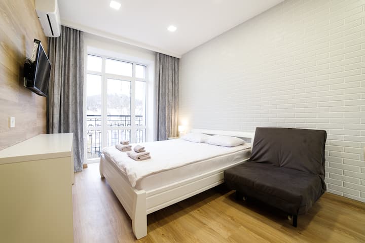 18/3 Flat Overlooking The High Castle - Leópolis