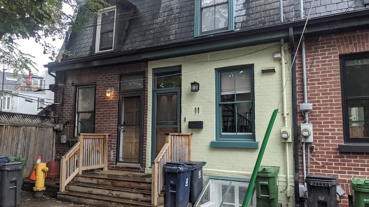 Newly Renovated Historic Corktown Rowhouse - Toronto, ON