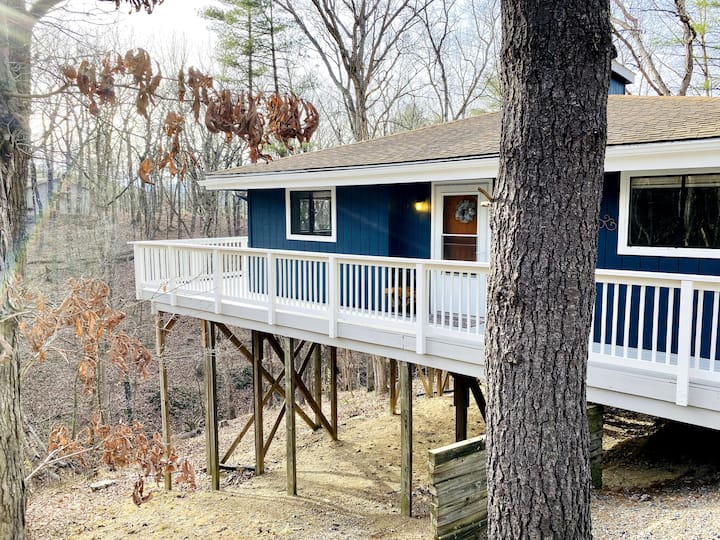 Cozy Mountain Cottage - Lost River State Park, Mathias