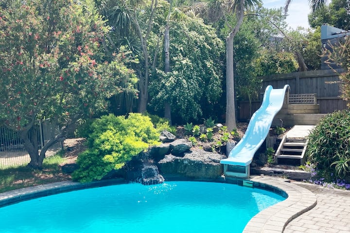 Beach, River & Pool!  Spacious Retreat Has It All - Ocean Grove