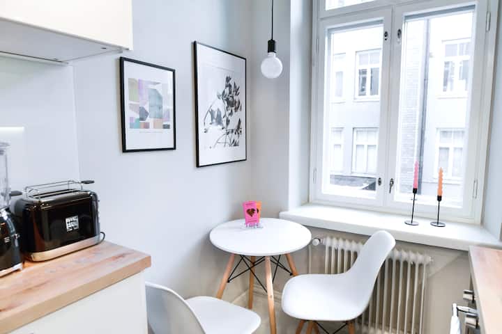 Bright And Modern Studio With Sauna Access - 赫爾辛基
