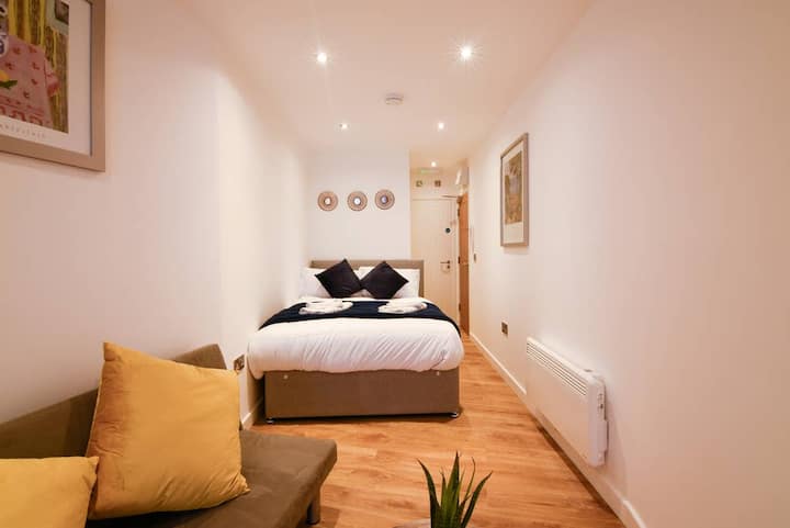 Studio Flat With A City View In Nottingham - Nottingham