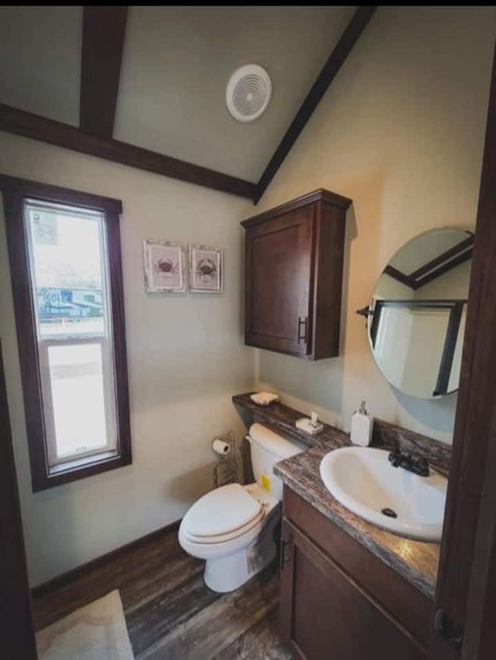 Charming Crab Cottage - 86 - Biloxi, MS