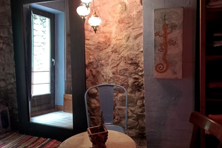 Habitació Romàntica Al Centre De Besalú - Banyoles
