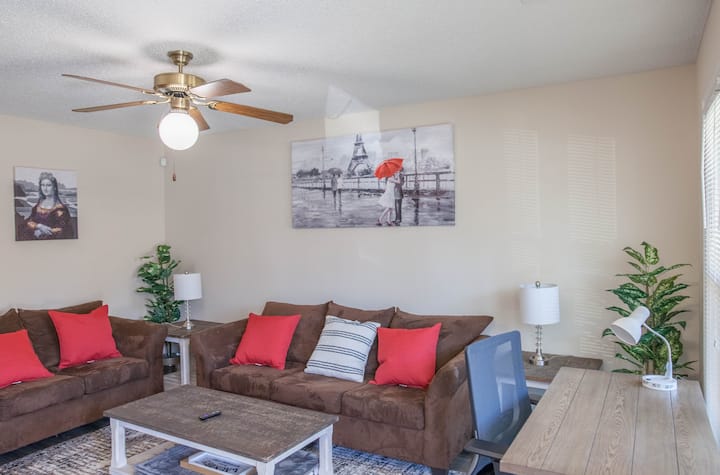 Cute 1 Level 2bed/2bath Townhome Close To Hpu/ Mkt - High Point, NC
