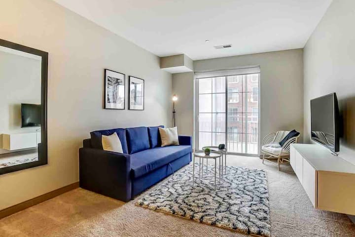 Convenience In Downtown - Columbus, OH