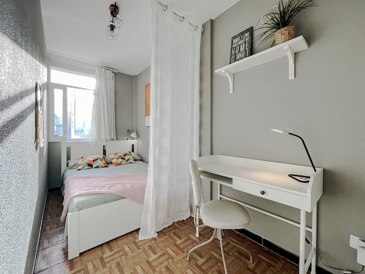 Cozy Bedroom In The Heart Of The Town - Corralejo