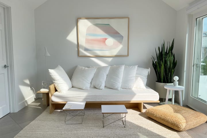 Cape Cod Contemporary + Private Beach - Truro, MA