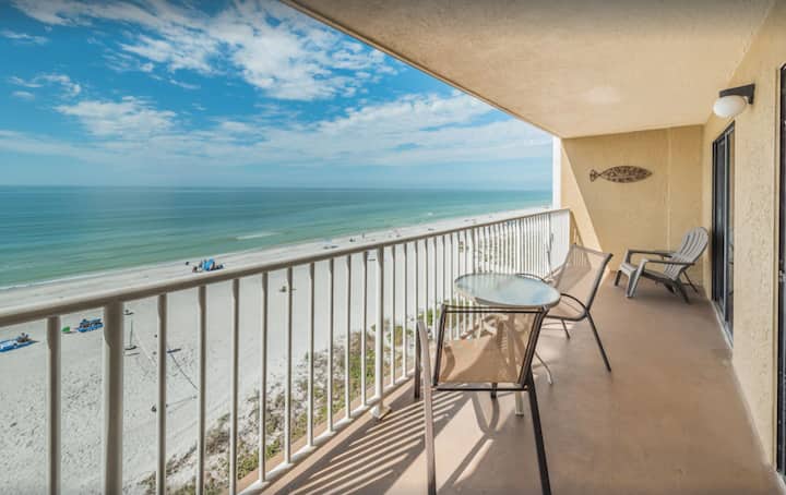 Beautiful Oceanfront Condo! - Indian Shores, FL