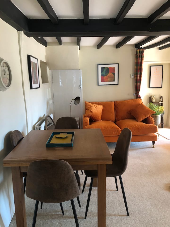 Cosy Quaint Cottage,  Porthmadog - Porthmadog