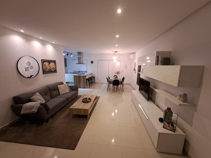Modern 3 Bedroom Apartment In Mellieha - Malta