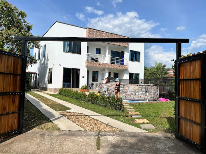 Casa Quinta Melgar Piscina Privada 1 A 20 Personas - Melgar