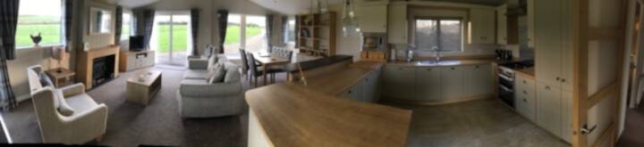 Cosy Lodge In A Beautiful Setting, North Cornwall - Crackington Haven