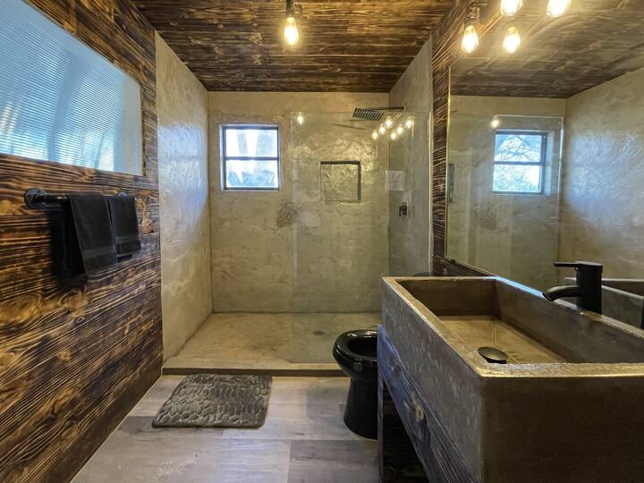 Downtown E. Austin, Comfy+modern Studio - Austin