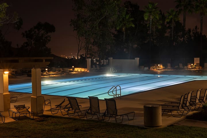 Relax In Luxe Rsm 3br/3ba W/office Near Trailhead - Lake Forest, CA