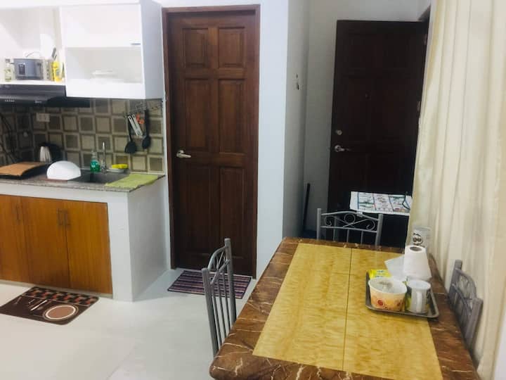 1 Bed Unit In D Heart Of The City Near Subic Bay - Olongapo