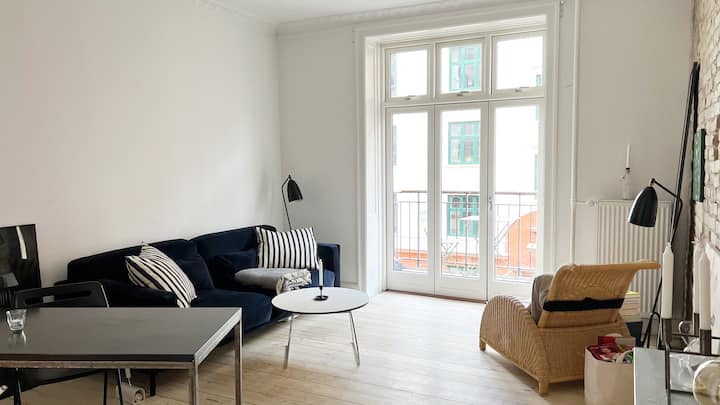 Charming Apt. With Two Balconies - Köpenhamn