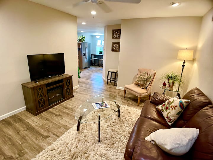 Cozy Cottage, 10 Minutes To Downtown Grass Valley! - Grass Valley, CA