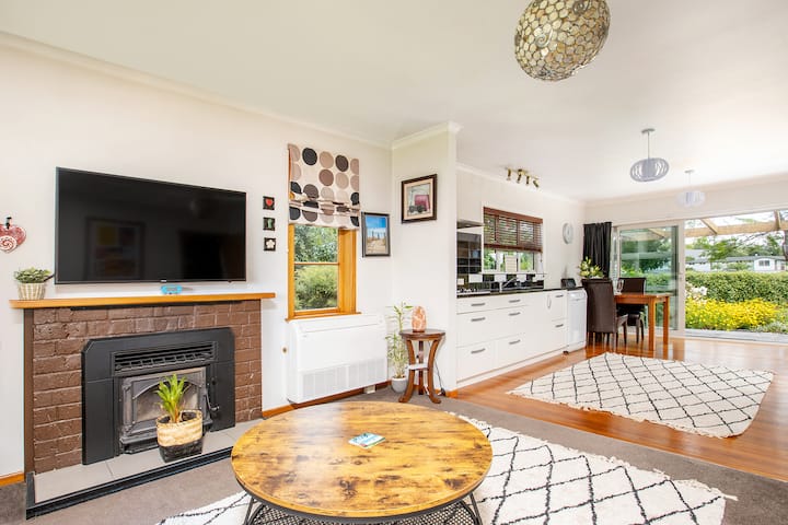 Cod Cottage - Minimum Week , Home Away From Home. - Masterton