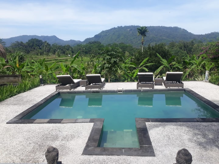 The Kubu Authentic Quite Place With Nice View - Sidemen