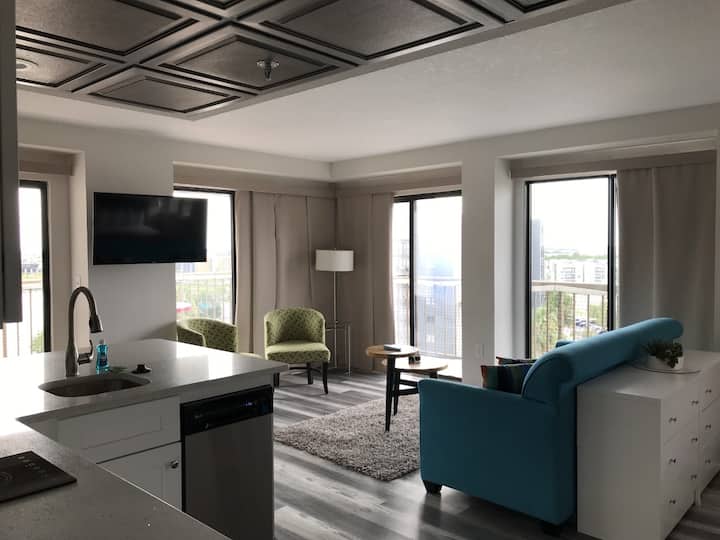 Renovated Studio W/ Terrace Near Universal-sleep 3 - Orlando