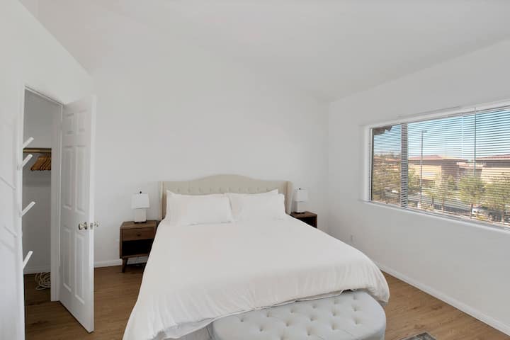 Superhost 5 Star Serv Spacious 1 Bedroom U005 - Las Vegas