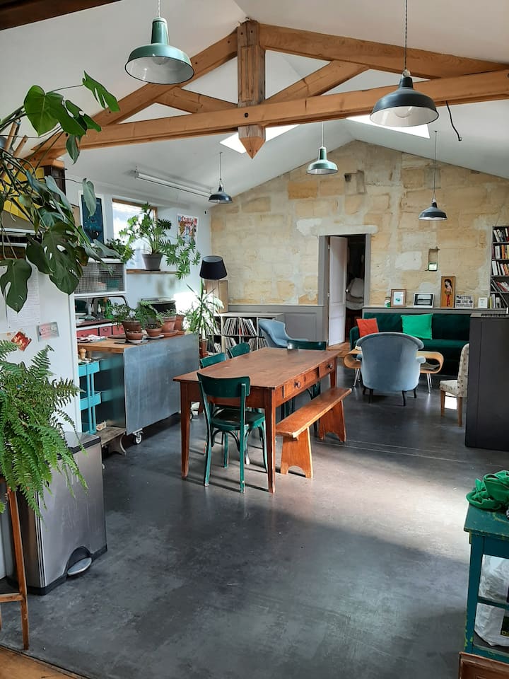 Maison Lumineuse Nichée Au Calme D'une Impasse - Bègles