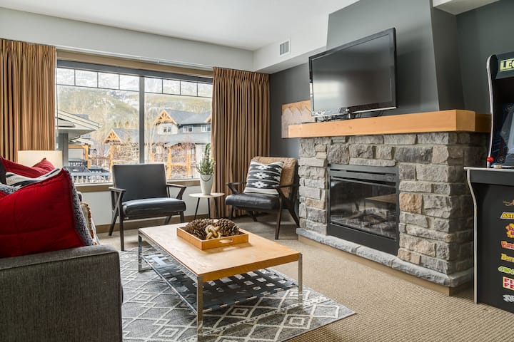 Your Lovely 3br/2ba Condo At The Edge Of Canmore - Nakiska Ski Area, AB