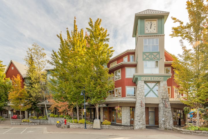 Village Center Quiet 2 Bd With Free Parking - Whistler