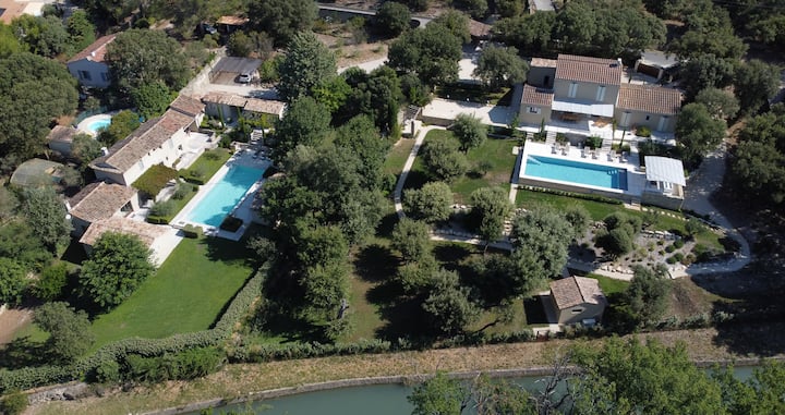 5* - 2 Villas Communicantes Avec 2 Piscines. - L'Isle-sur-la-Sorgue