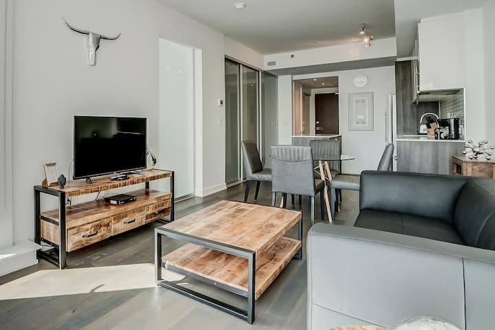 Downtown 2br Gem With Balcony And Skyline Views - Ottawa