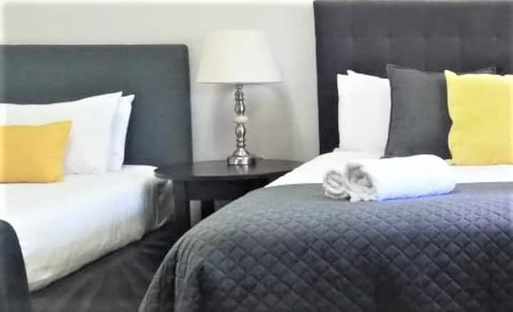 The Courtyards - Family Room - Knysna