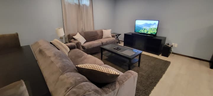 Cozy Basement Suite In Beautiful Cochrane - Cochrane