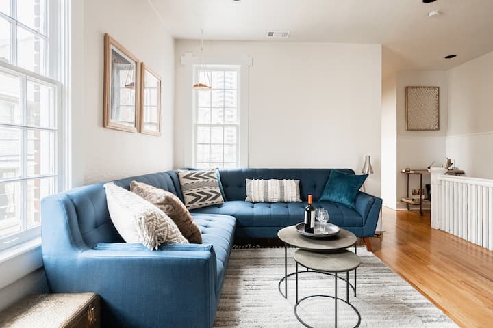 Curated & Comfy Near Downtown - Extended Stay! - Denver