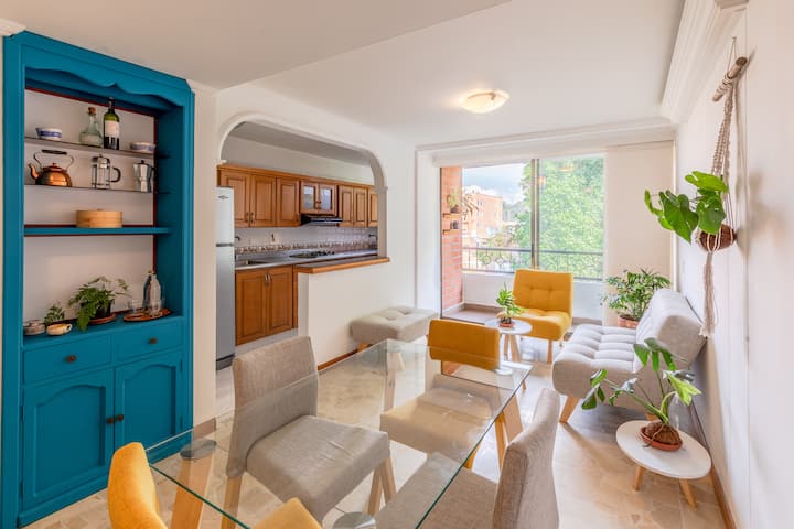 Apto Completo, Mágico Y Hermoso En Belén, Medellín - Medellín