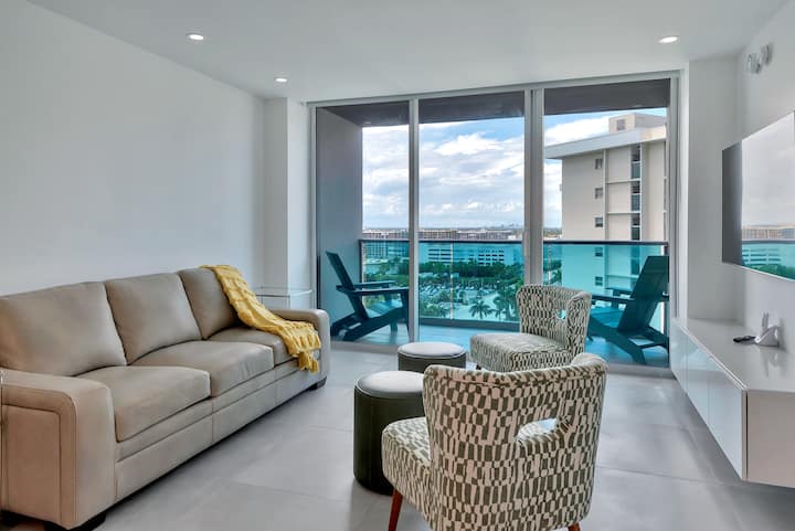 Beach Front.remodeled,luxury 3 Beds/2rooms.1.5 - Plantation, FL