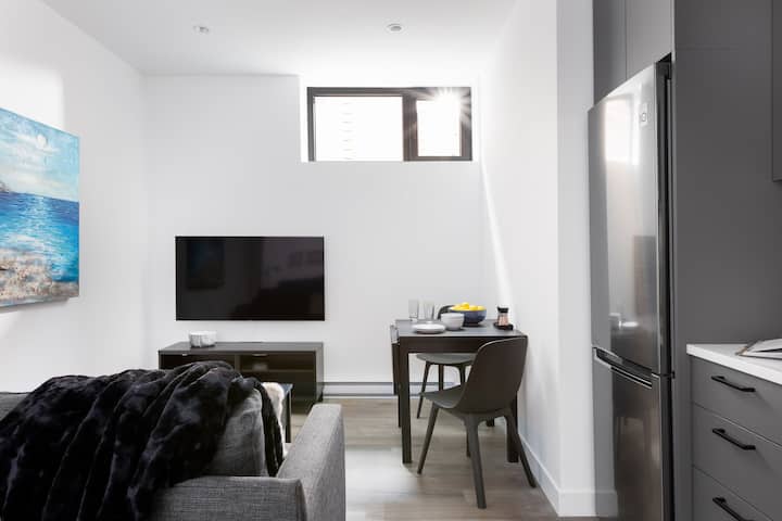 Designer 1 Bdr Garden Suite (Arbutus/kits/ubc) - Vancouver