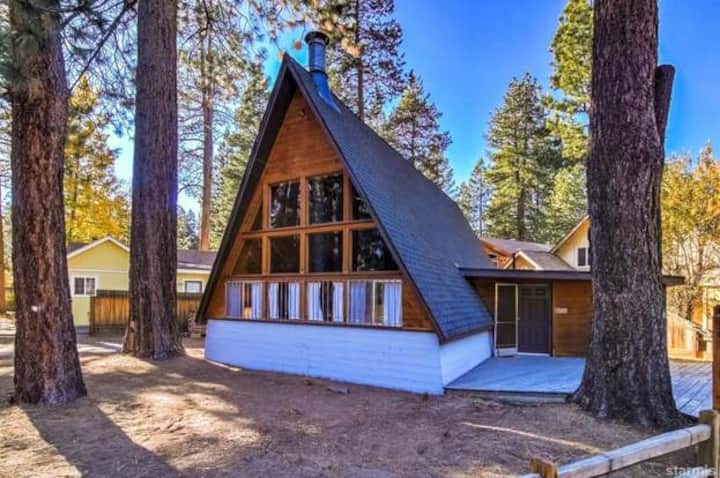 Cozy Cabin In The <3 Of South Lake Tahoe - South Lake Tahoe, CA