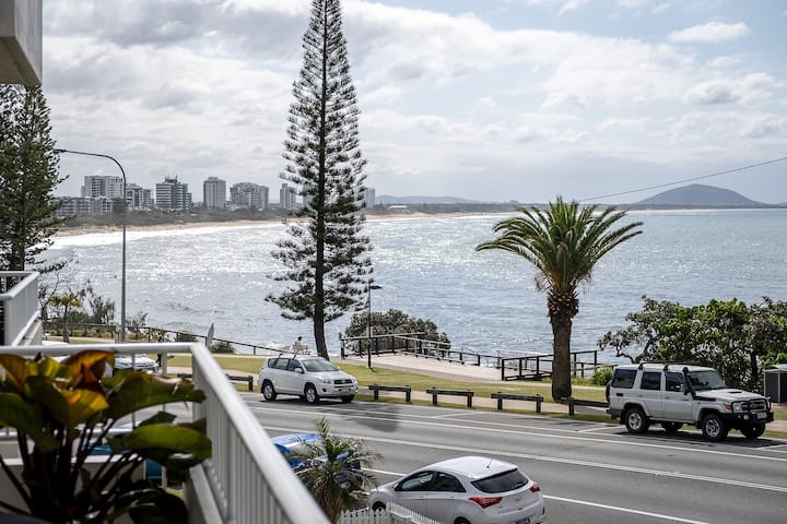 Top Of Alex Heads Ocean Views & Breezes All Day! - Sunshine Coast Queensland, Australia