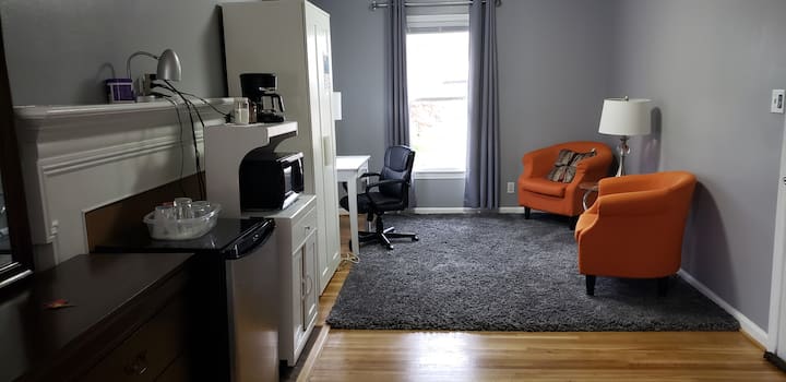 #2 Spacious Room, 2 Miles To Pentagon Metro - Arlington, VA