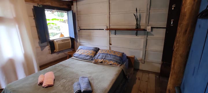 Quarto Na Casa Alto Astral - Natureza Exuberante - Florianópolis