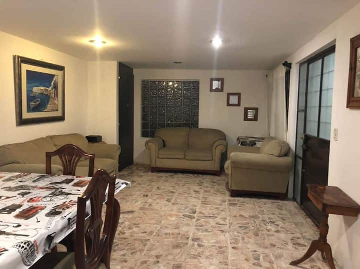 Exclusiva Casa 3 Pisos 3 Terrazas, Ubicación Ideal - Puebla