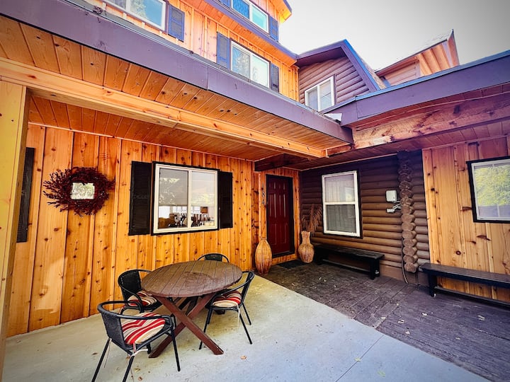 Mama Bear Cabin Sleeps 40 Walk 2 Lake Boat Parking - Bear Lake