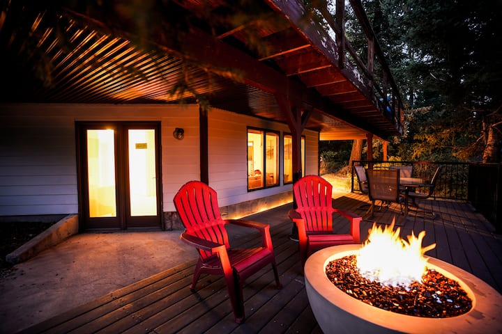 Whitefish Riverfront Apartment — 2bd/1ba 5 Acres - Montana