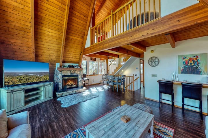Lake Arrowhead A-frame Home W/large Deck Near Lake - Lake Arrowhead, CA